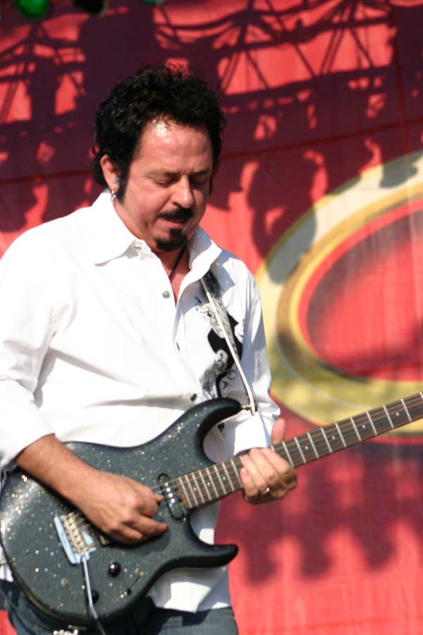 Moondance Jam Photos Pictures - Toto 2007