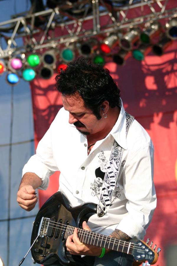 Moondance Jam Photos Pictures - Toto 2007