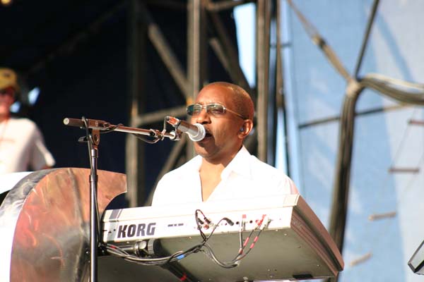 Moondance Jam Photos Pictures - Toto 2007