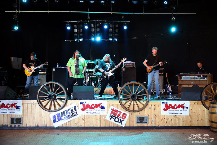 SNS_Band SNS Band Photos - 2016 - Moondance Jam